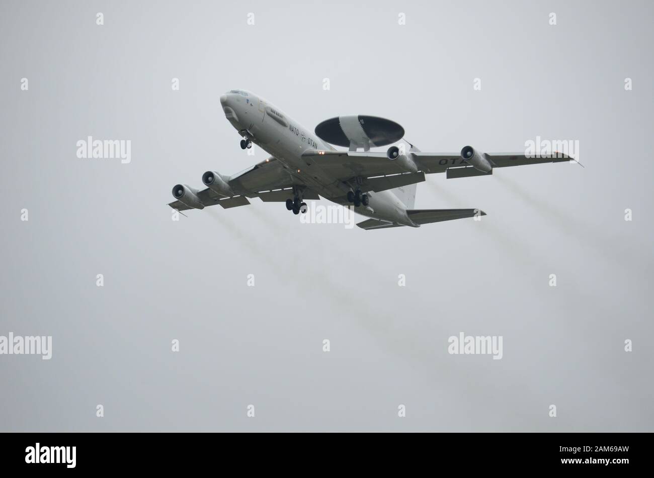 Airborne radar picket system hi-res stock photography and images - Alamy