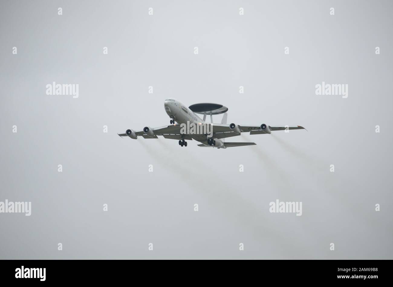 Boeing 747 200b e 4 hi-res stock photography and images - Alamy