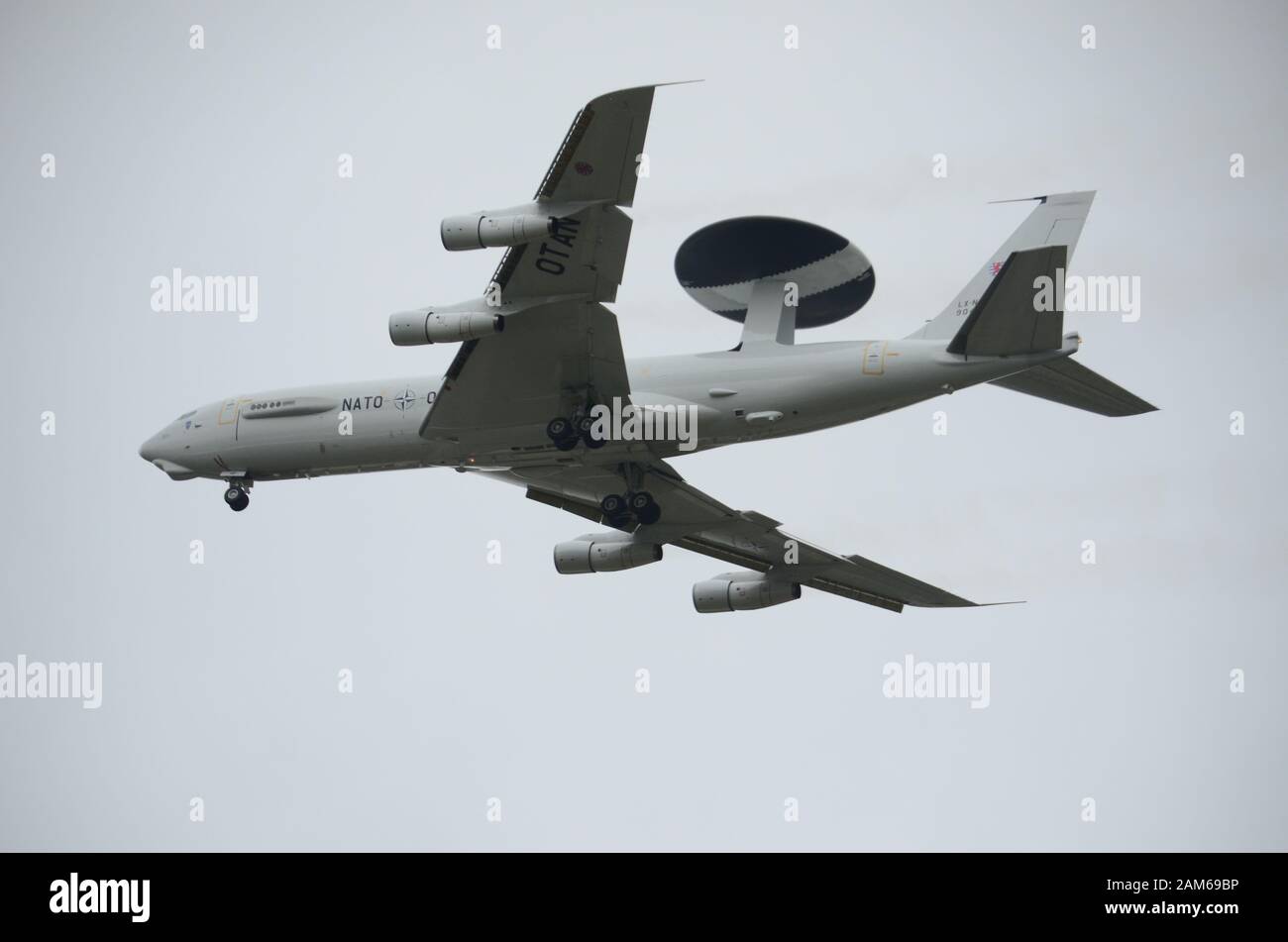 Airborne radar picket system hi-res stock photography and images - Alamy