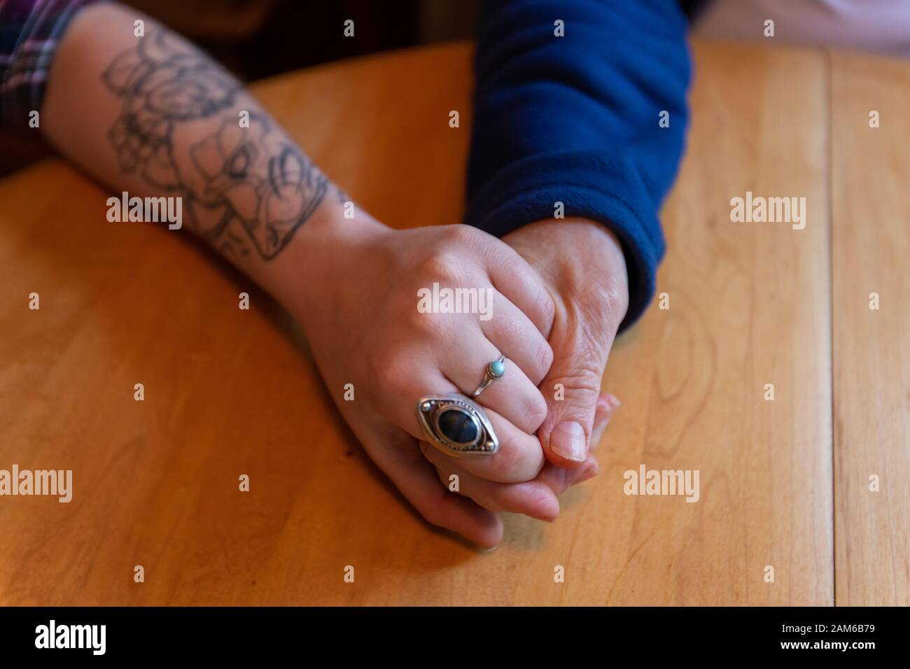 Body parts touch touch hi-res stock photography and images - Alamy