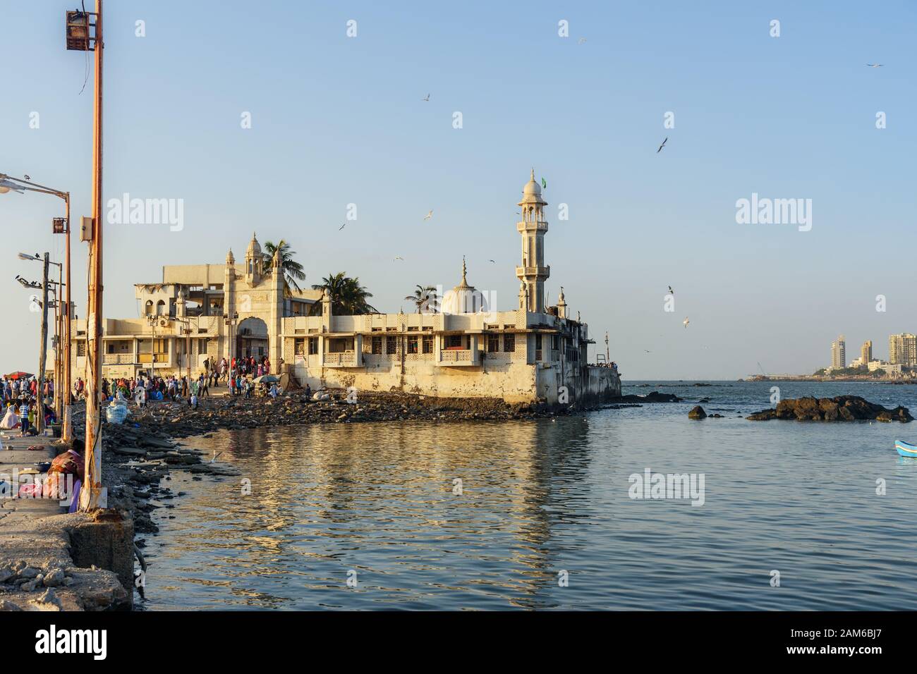 Haji Ali Dargah mosque and tomb in Mumbai. India Stock Photo - Alamy