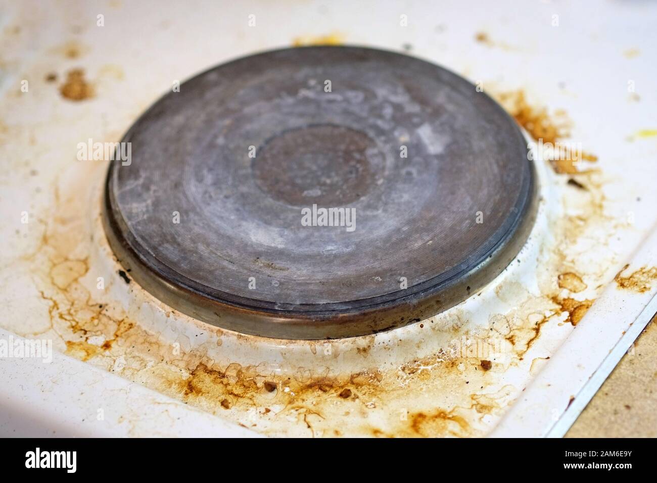 Messy cooker hob hi-res stock photography and images - Alamy