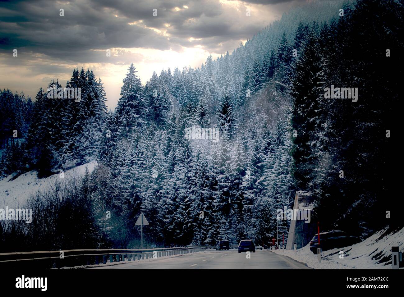 Pass thurn hi-res stock photography and images - Alamy