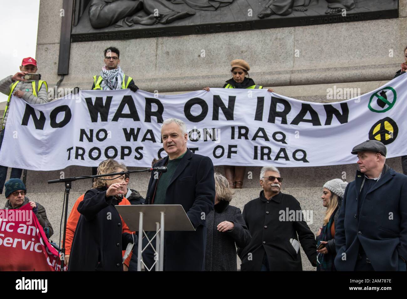 Tariq ali iraq war protest london hi-res stock photography and images ...