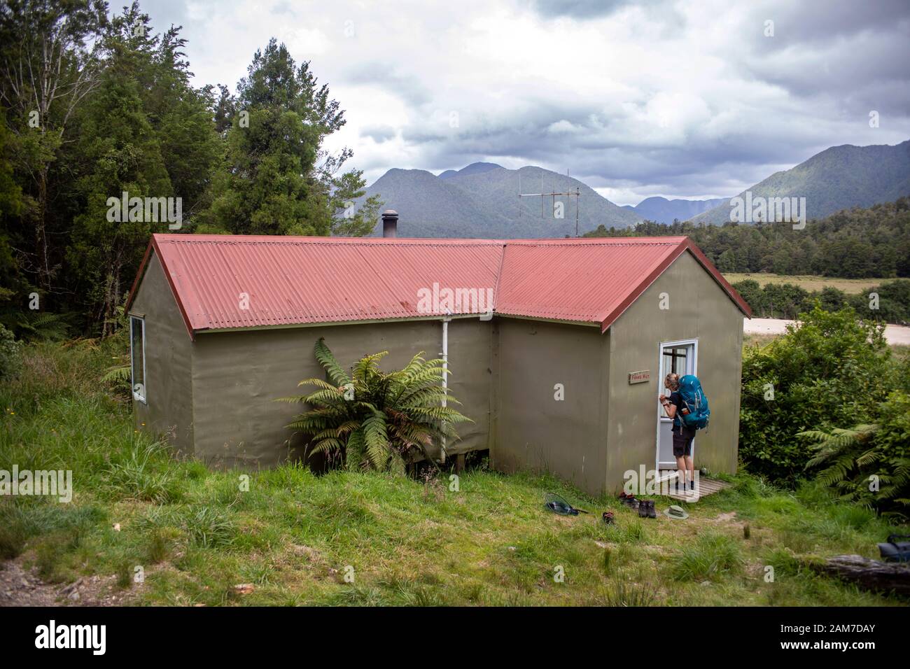 Old doc hut hi-res stock photography and images - Alamy