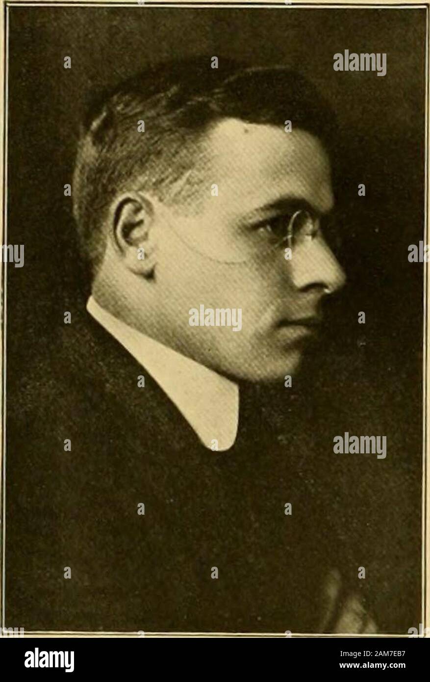 The record of the class of 1914 . DOUGLAS LEONARD PARKER Wichita, Kans ...