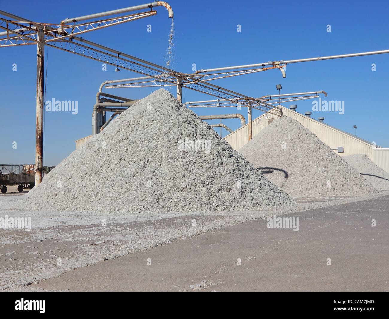 Buckeye, AZ., U.S.A. Nov. 28, 2018. Farmer's Gin-cotton seed by-product ...