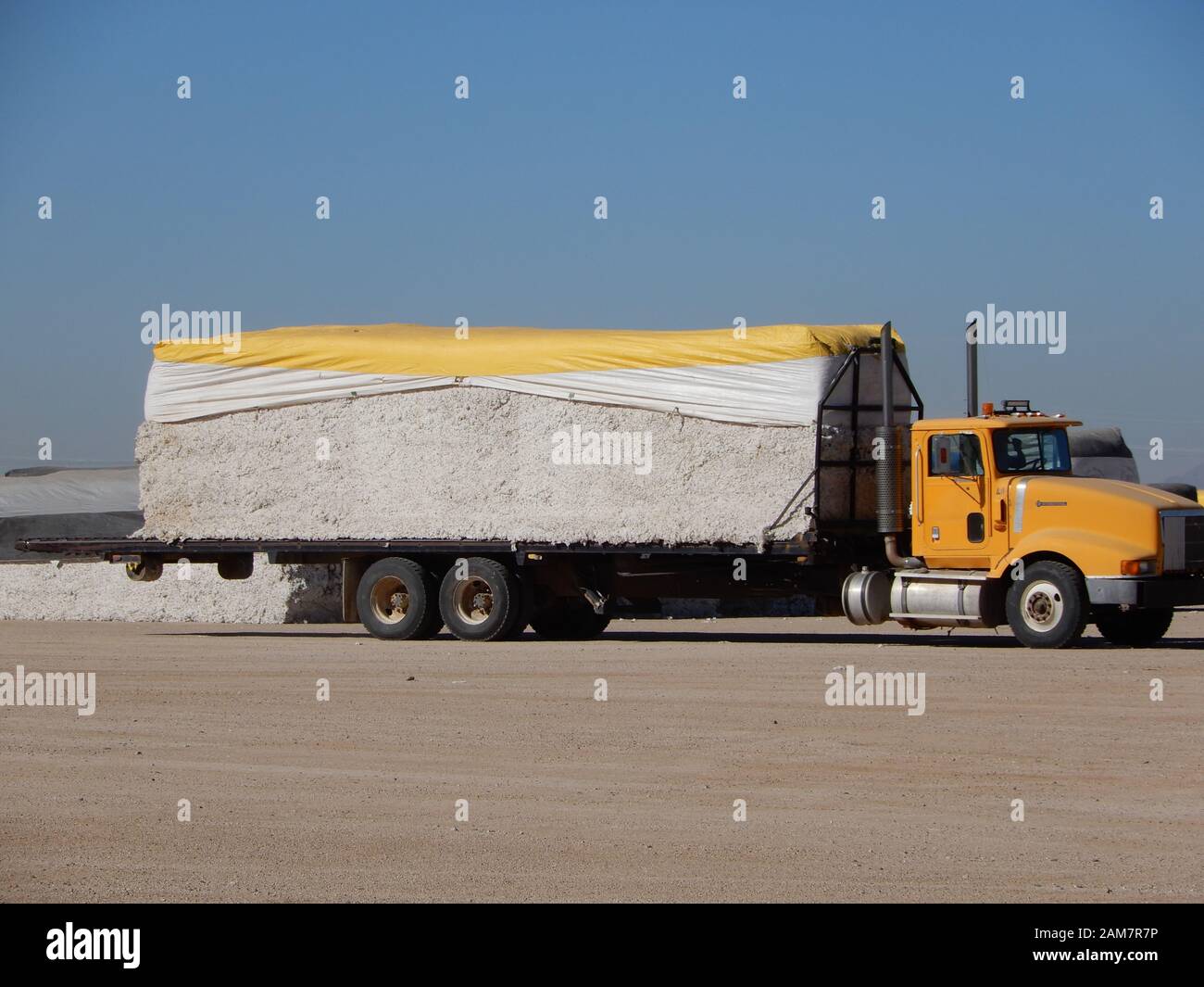Cotton modular hi-res stock photography and images - Alamy