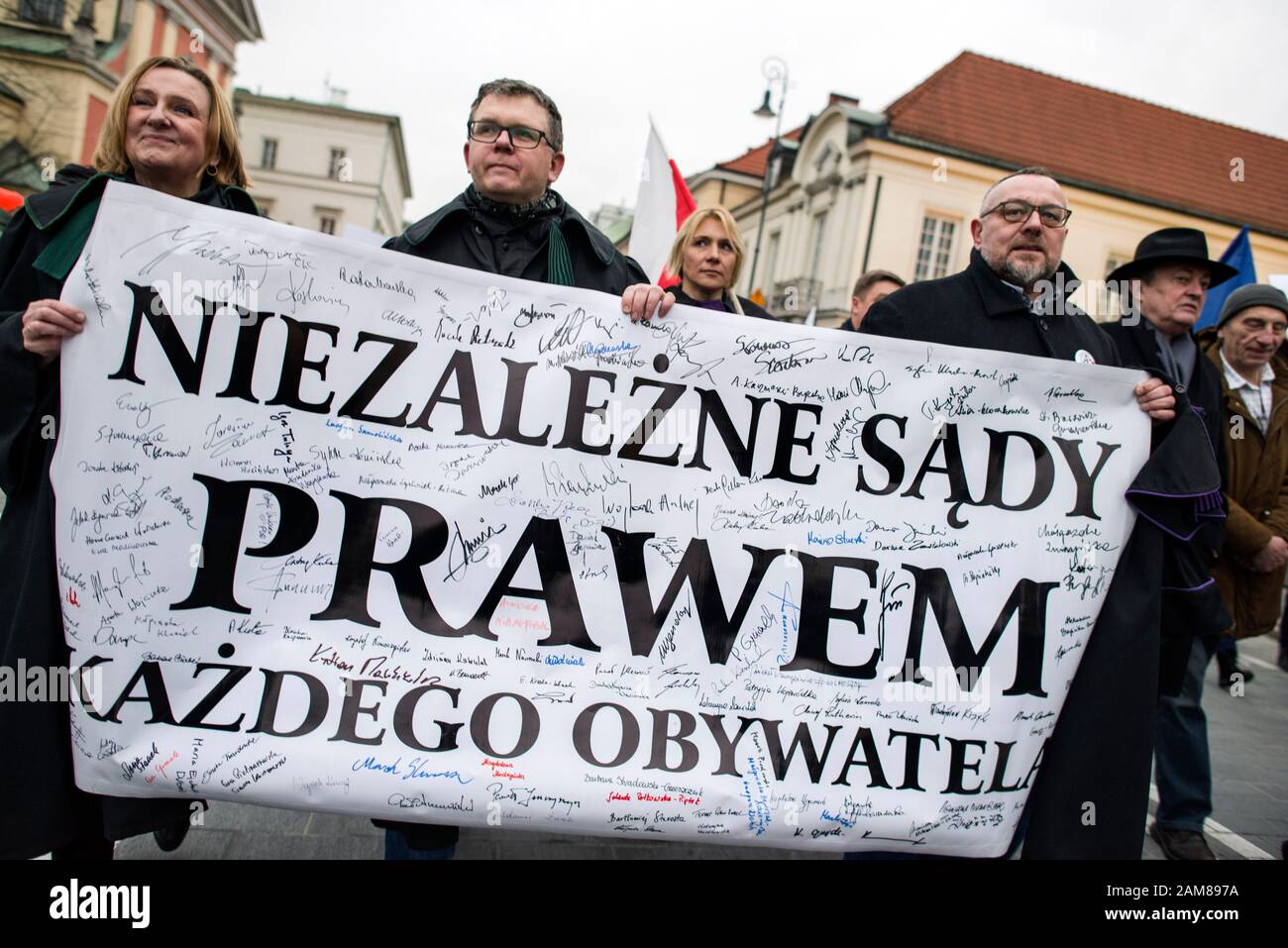 Independent courts hi-res stock photography and images - Alamy