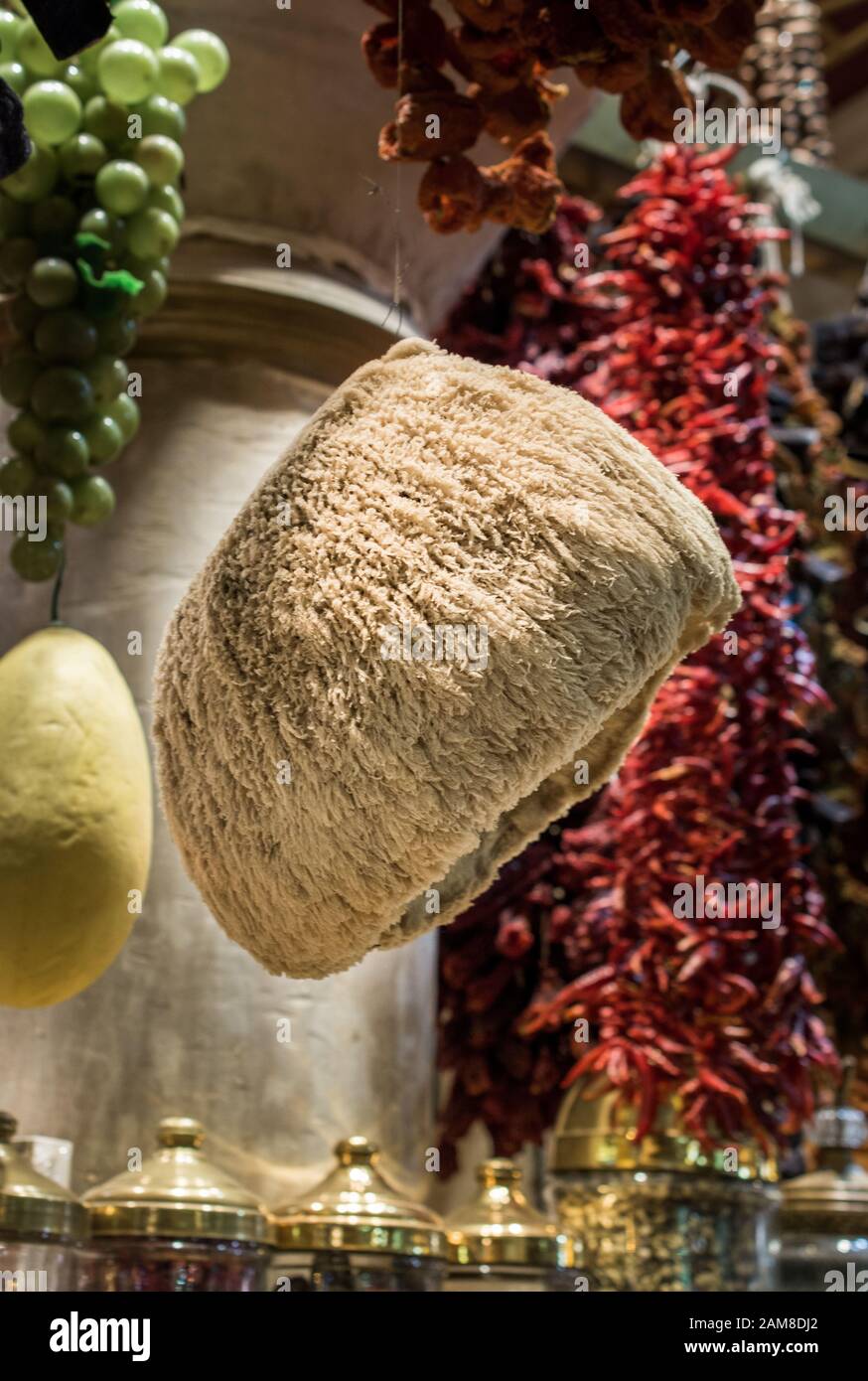 Sea sponge market stall hi-res stock photography and images - Alamy