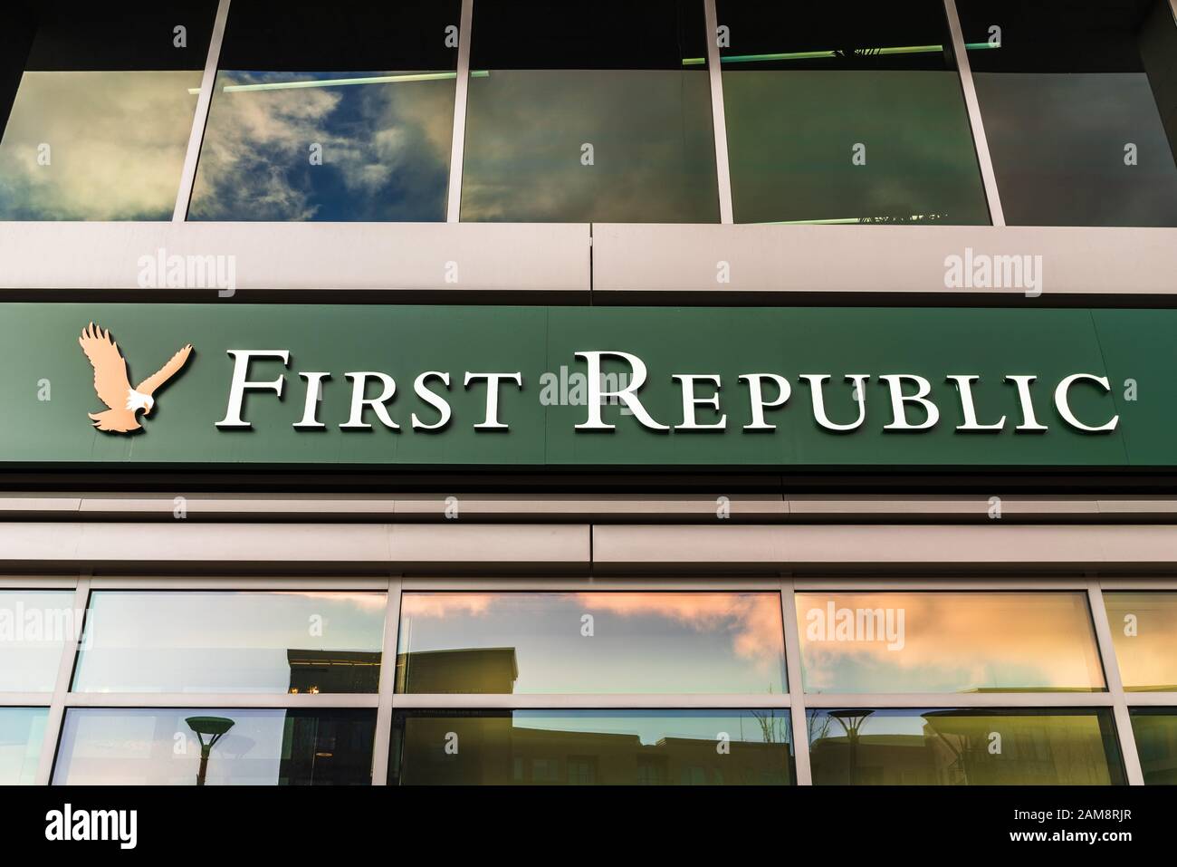 First commercial bank logo hi-res stock photography and images - Alamy