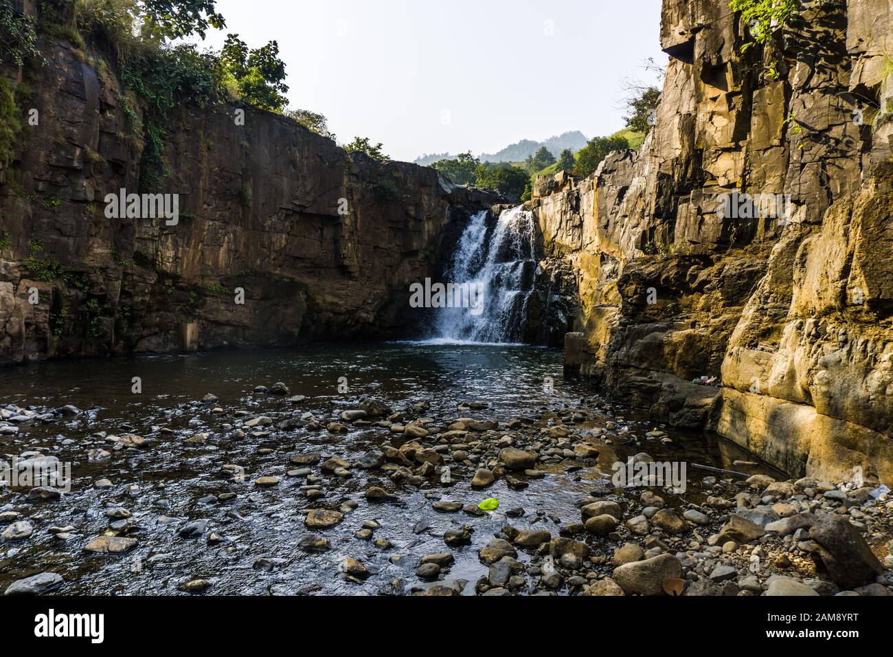 Awesome landscape of Zarwani waterfall, Dhirkhadi, Gujarat Stock Photo ...