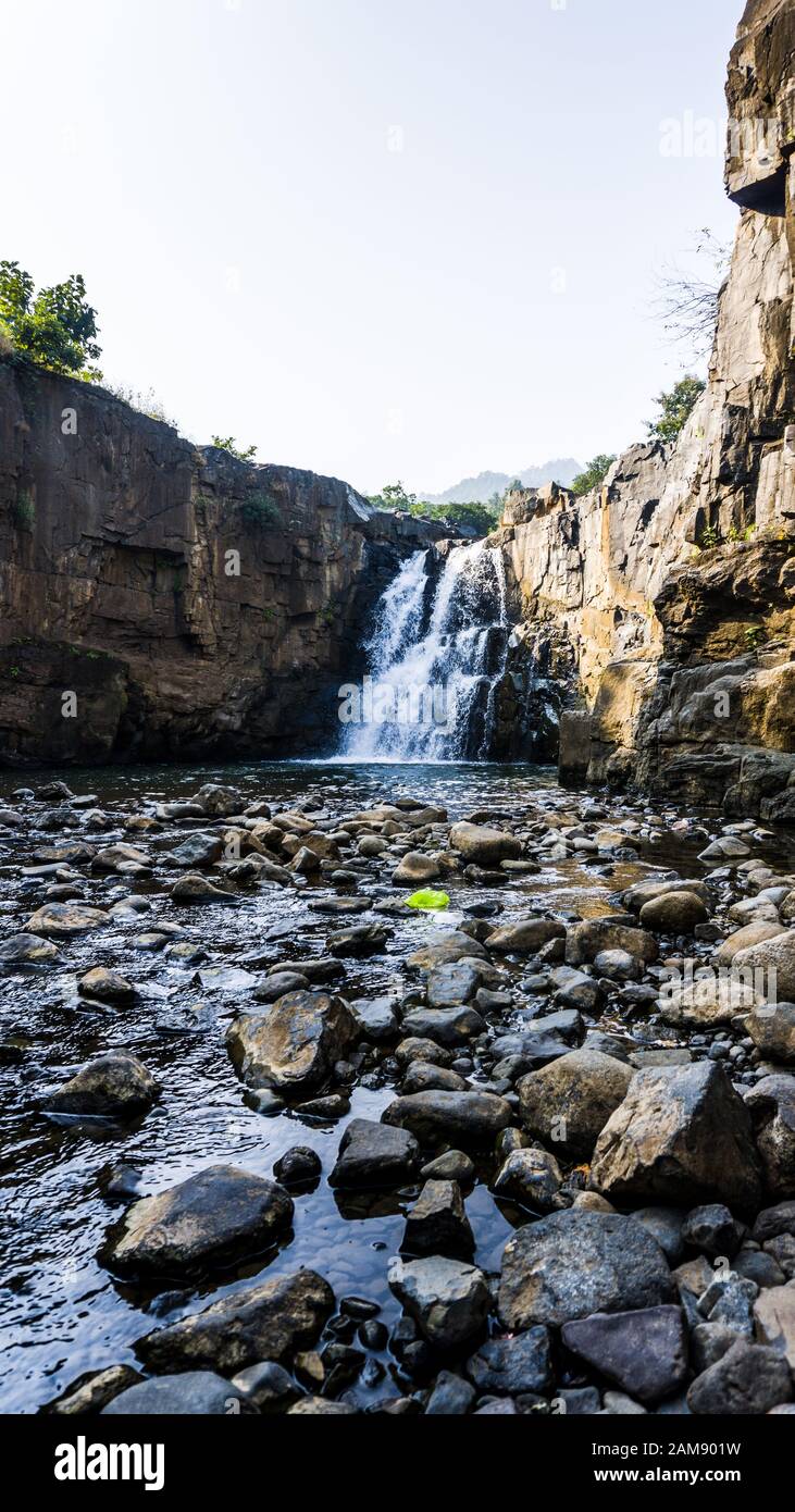 Awesome landscape of Zarwani waterfall, Dhirkhadi, Gujarat Stock Photo ...