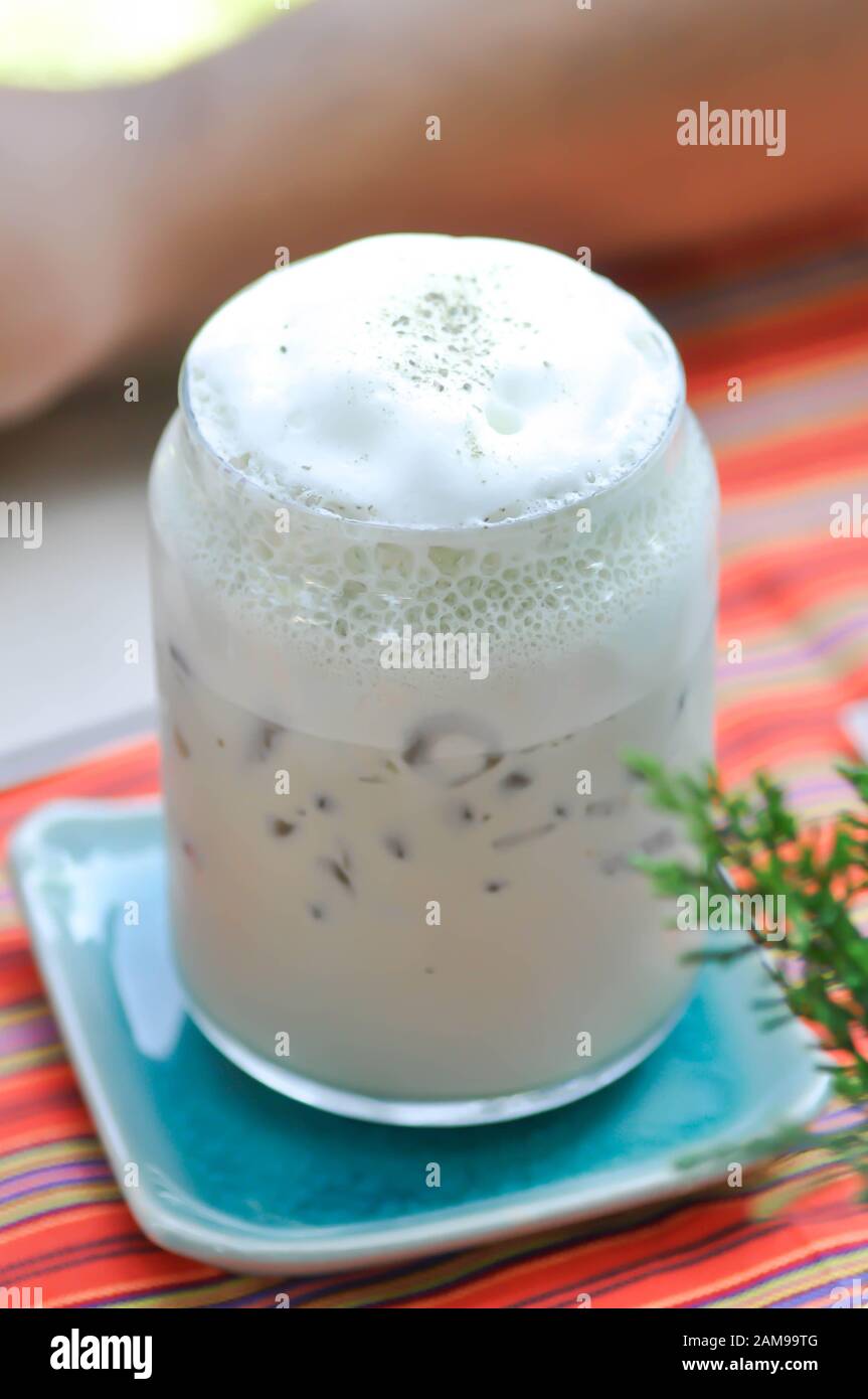 iced tea, milk tea with milk float topping Stock Photo - Alamy