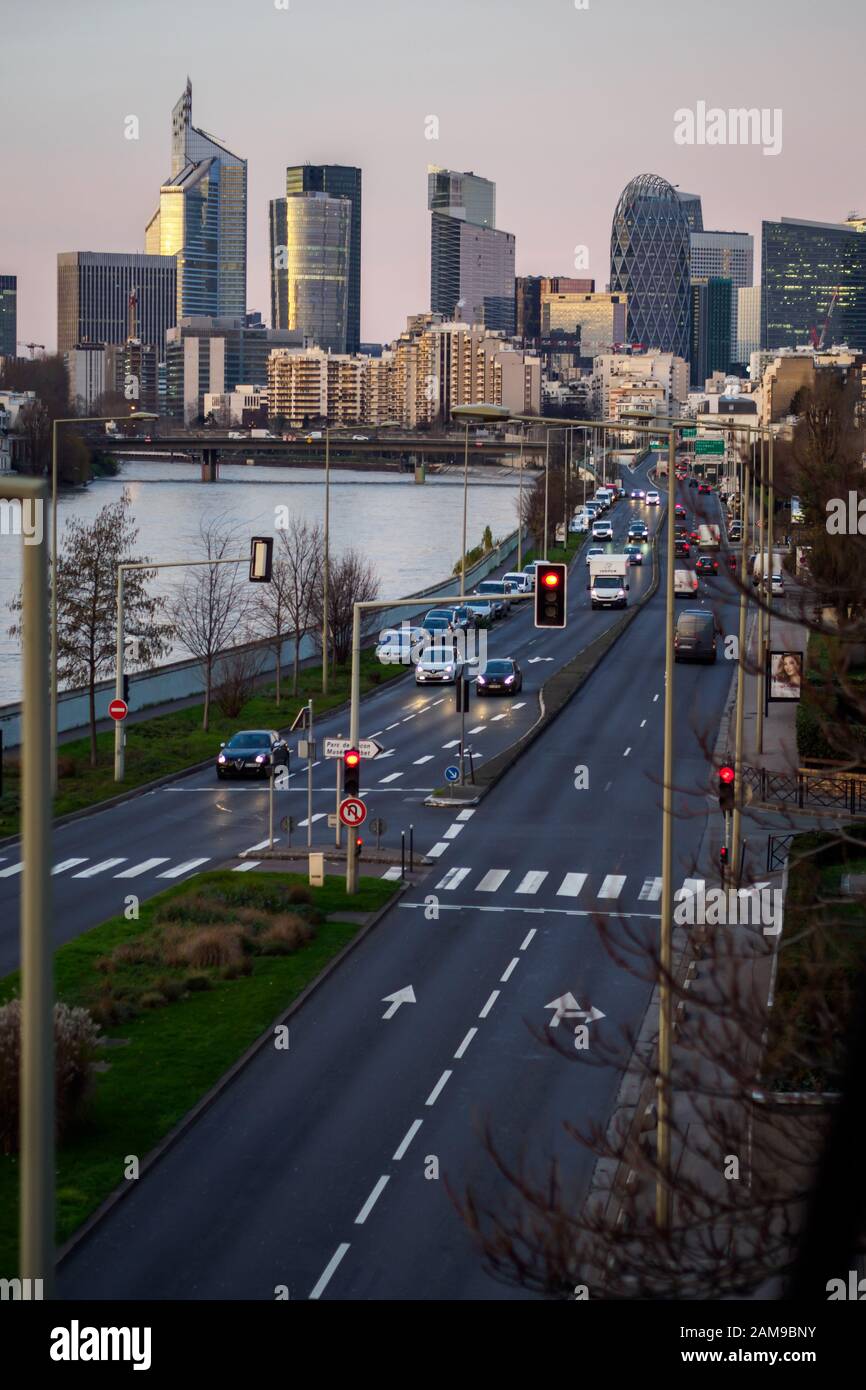 Car traffic jam highway city paris hi-res stock photography and images ...