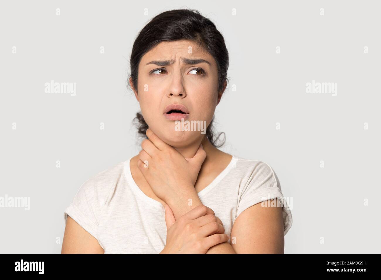 Bark alone hi-res stock photography and images - Alamy