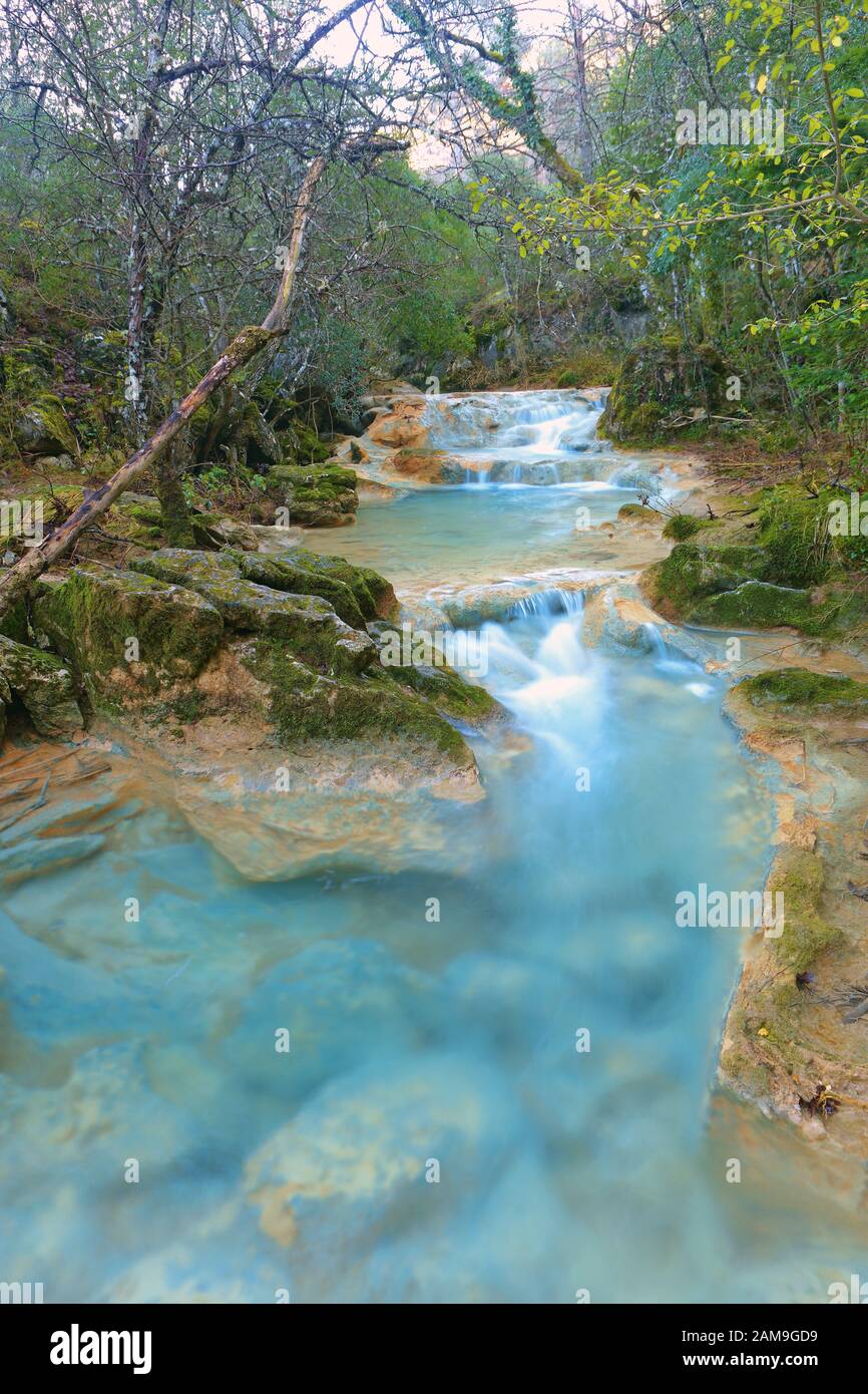 River rock source spring hi-res stock photography and images - Alamy