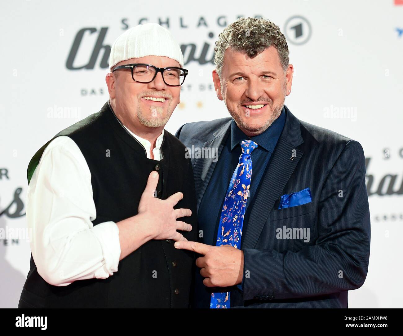 L tzi hi-res stock photography and images - Alamy