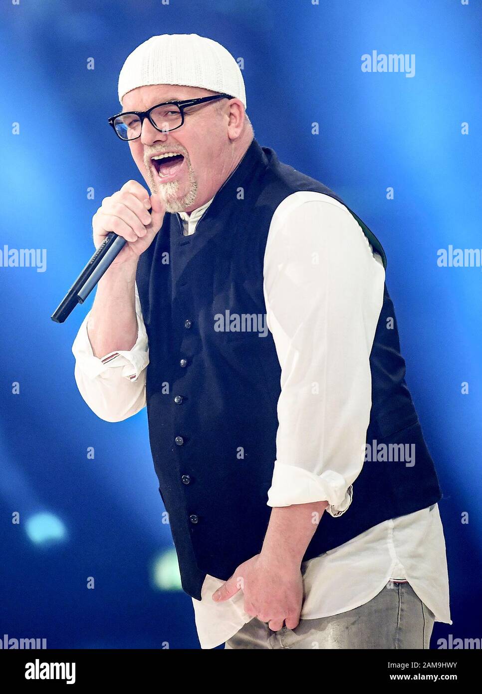 Dj tzi hi-res stock photography and images - Alamy