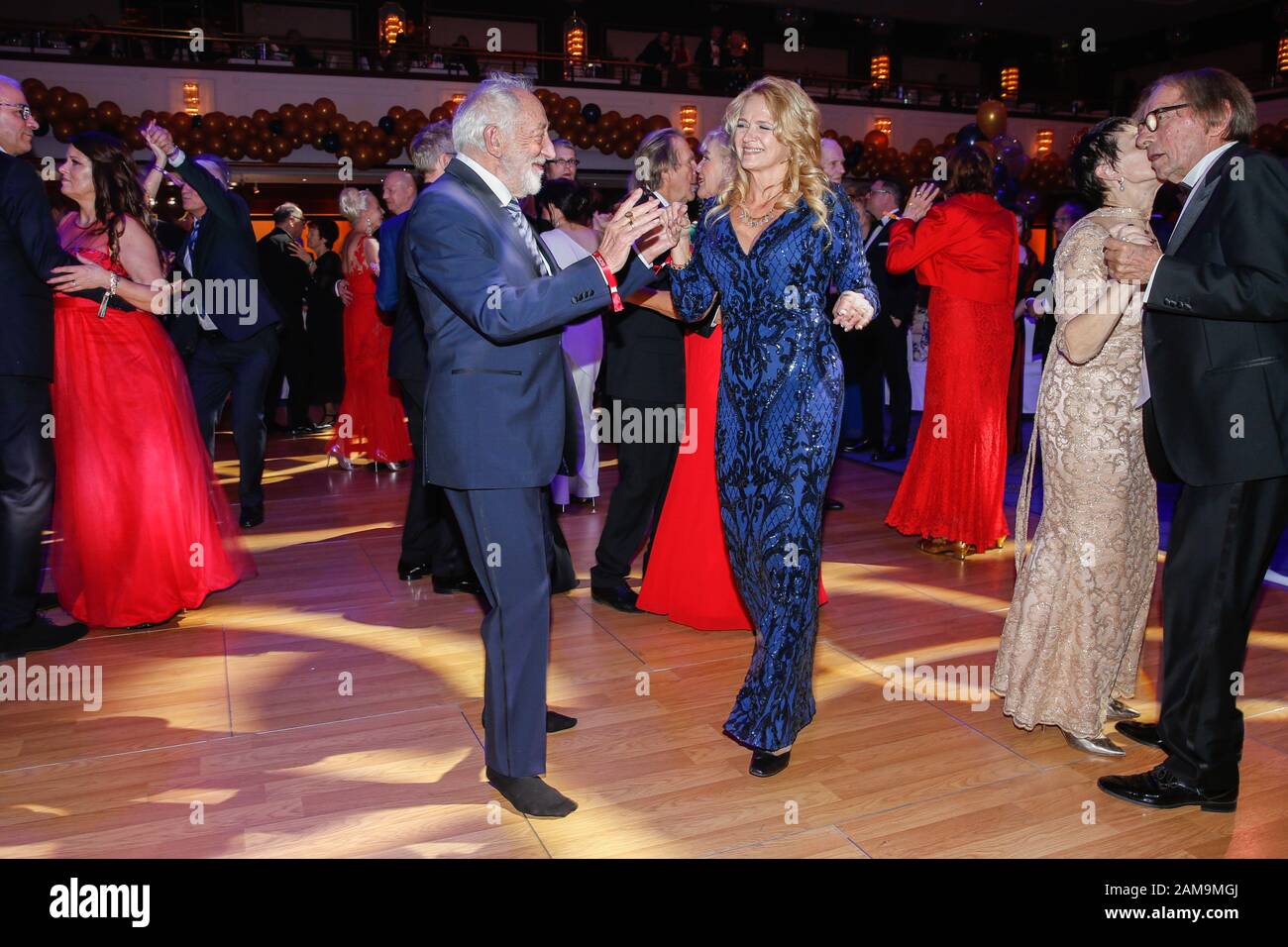 Berlin, Germany. 11th Jan, 2020. Dieter Hallervorden and girlfriend ...