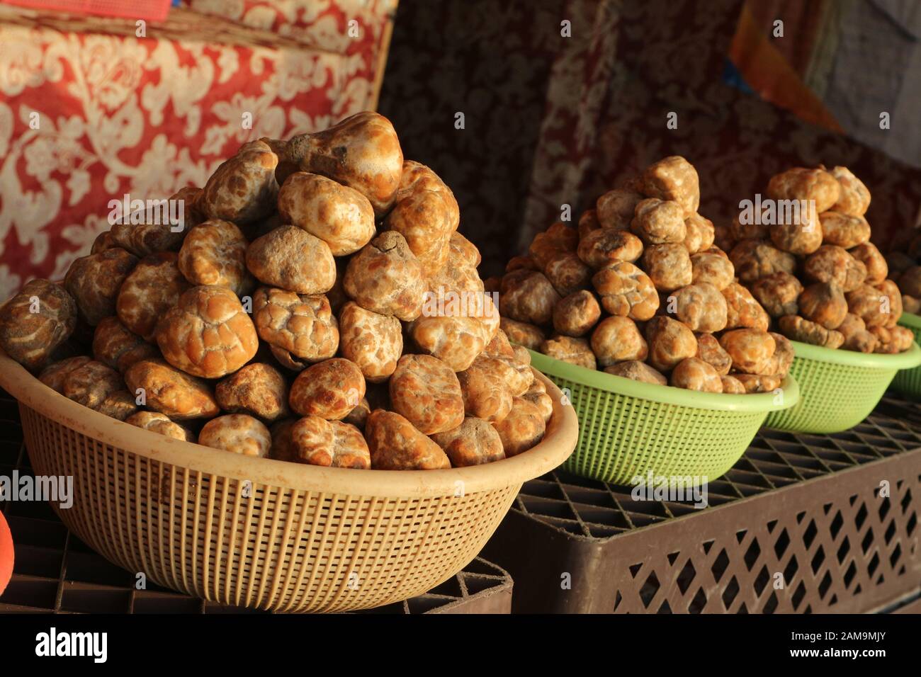 Saudi arabian cuisine hi-res stock photography and images - Alamy
