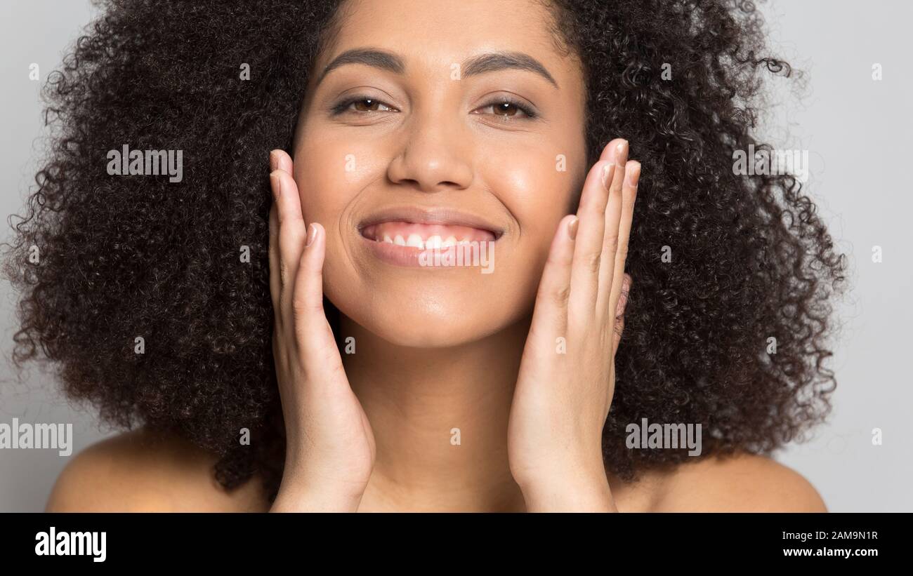 Close up smiling african american woman with perfect skin Stock Photo ...