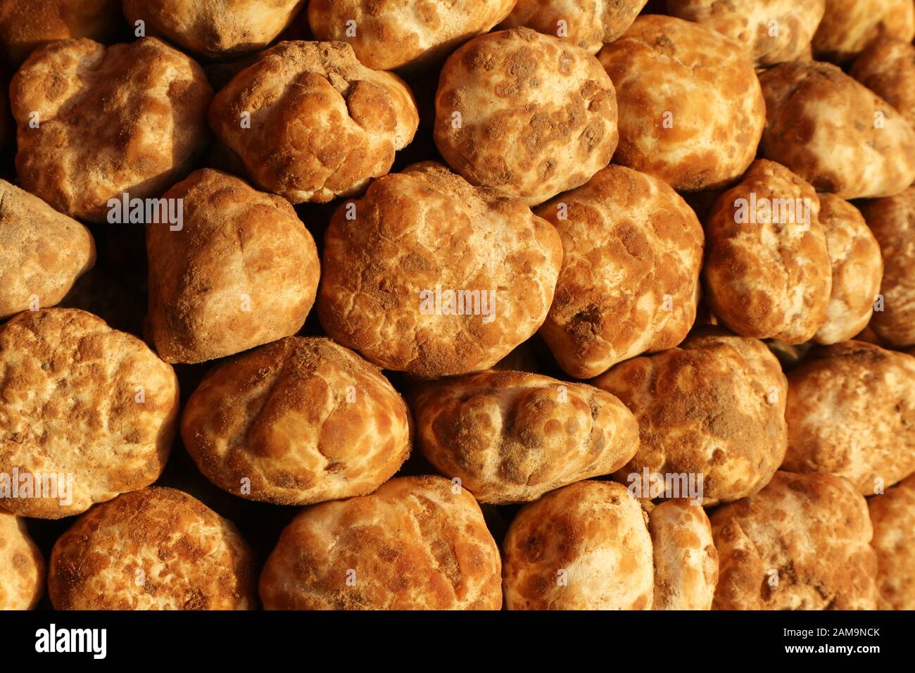 Saudi arabian cuisine desert hi-res stock photography and images - Alamy