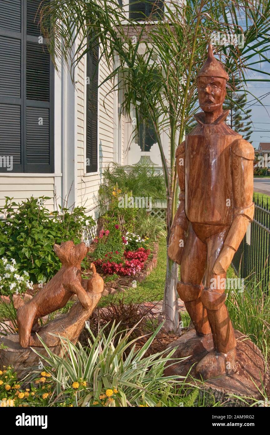 Tin man wizard of oz hi-res stock photography and images - Alamy