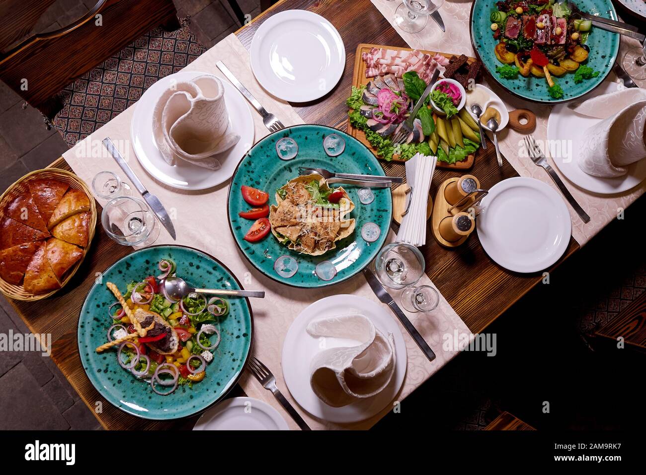 Dine diner dining dinner supper hi-res stock photography and images - Alamy