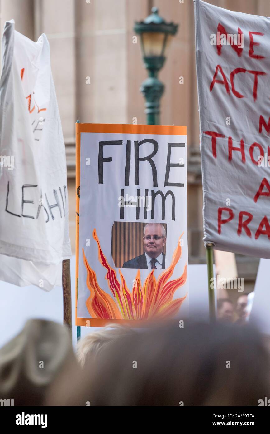 Bushfire protest hi-res stock photography and images - Alamy