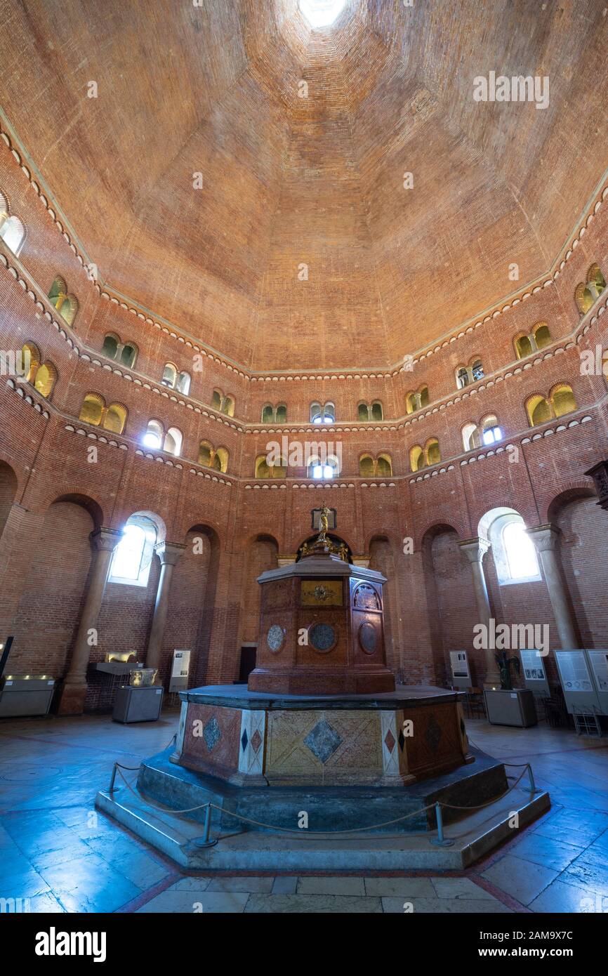 Religious Medieval Architecture High Resolution Stock Photography and ...