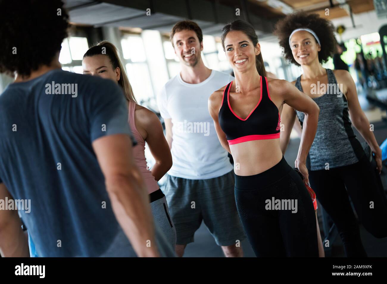 Team workout in gym hi-res stock photography and images - Alamy