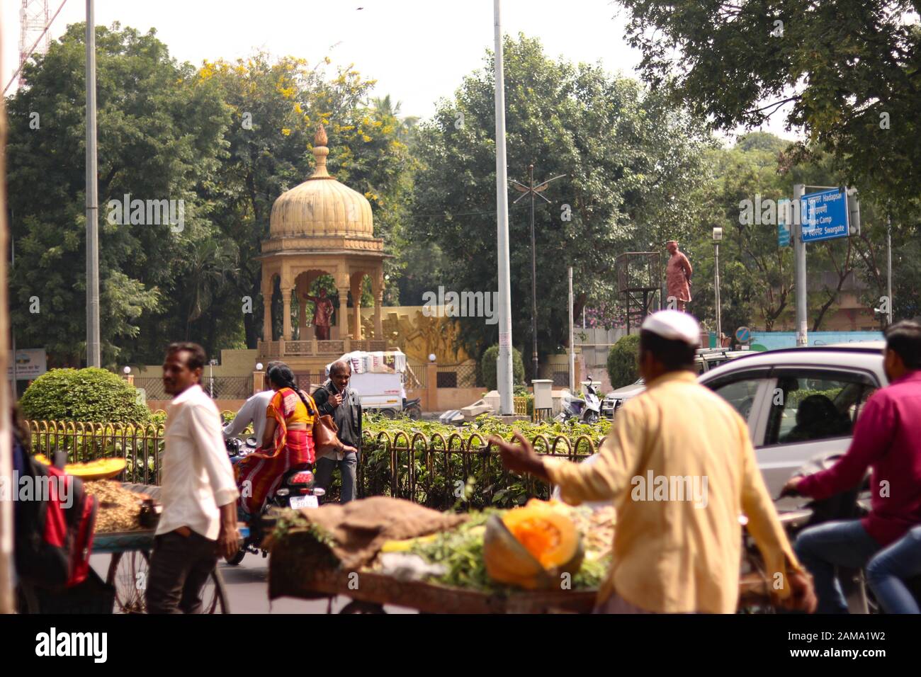 Saras pune hi-res stock photography and images - Alamy