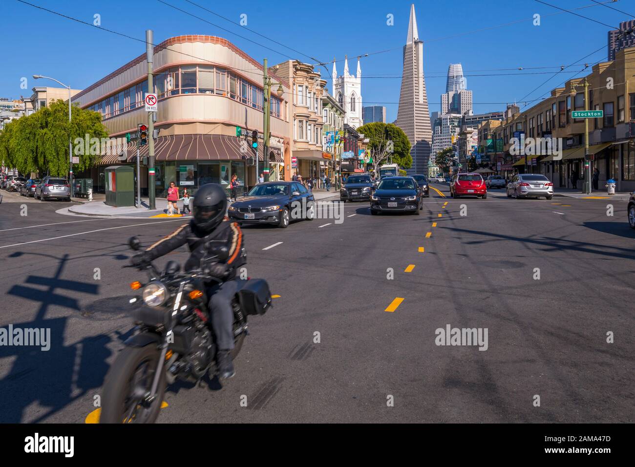 View of Transamerica Pyramid and traffic on Columbus Avenue, North ...