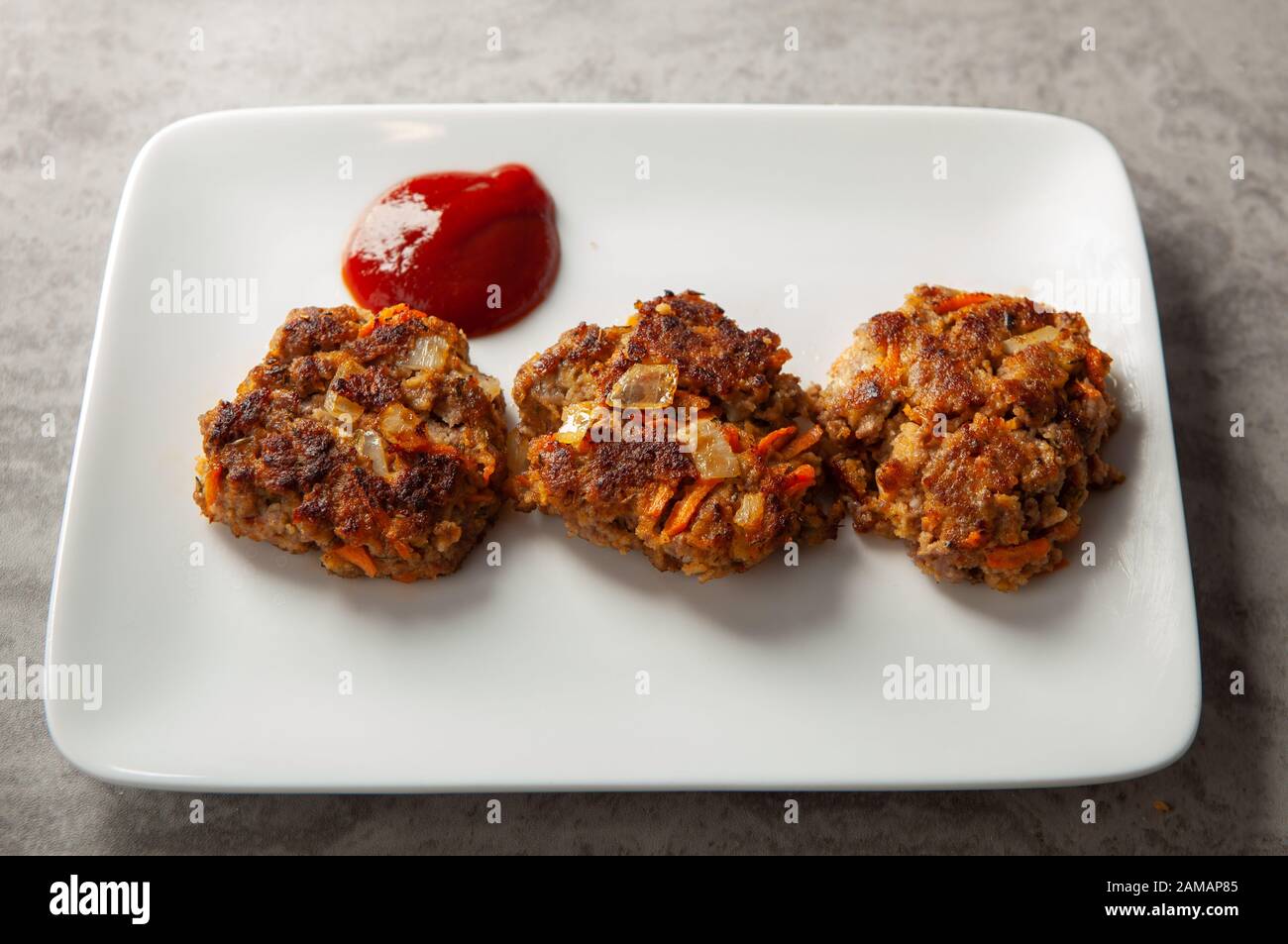 Rissoles hi-res stock photography and images - Alamy