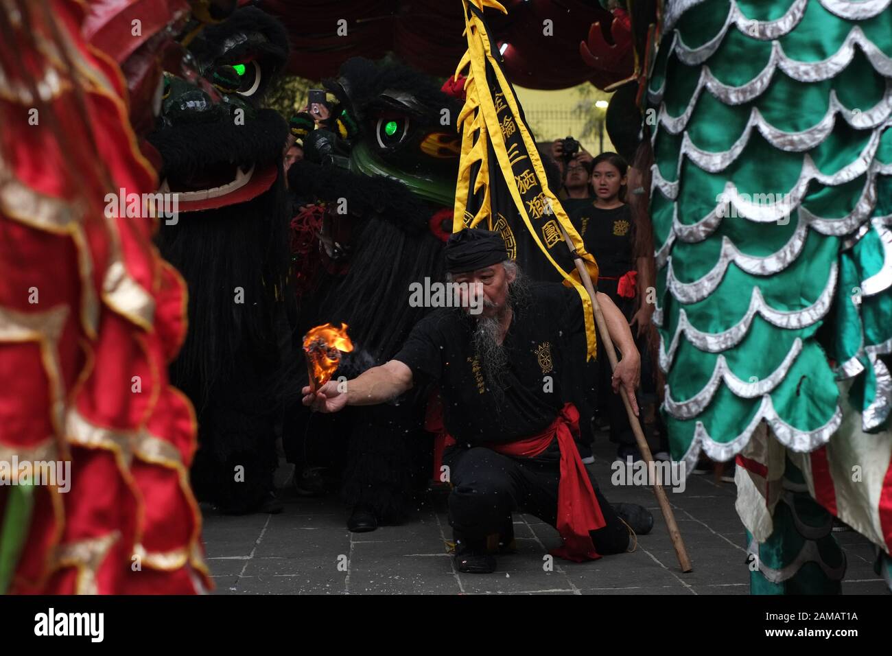 Chinese fire festival hi-res stock photography and images - Alamy
