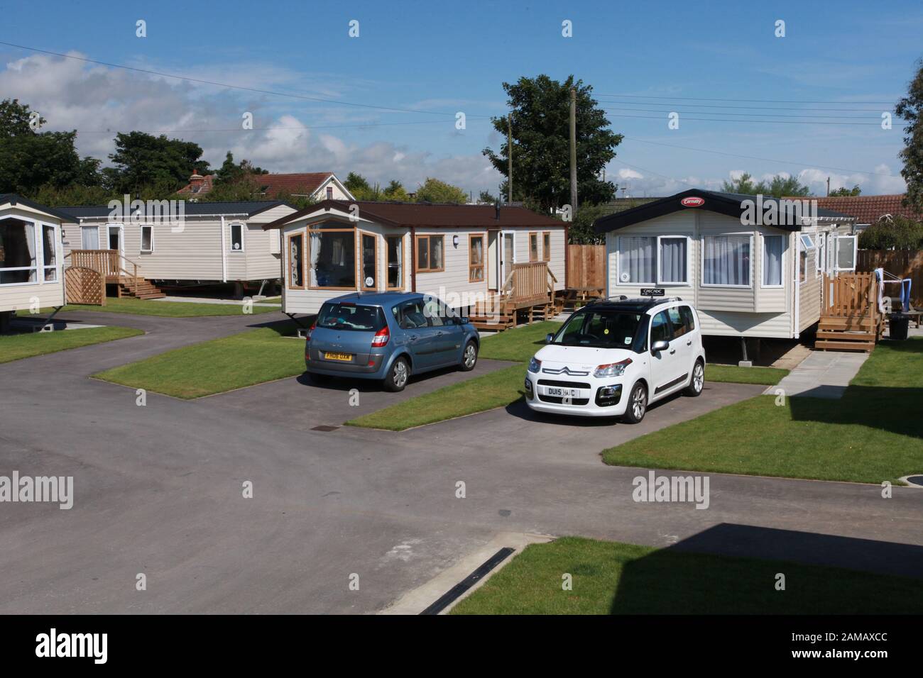 Static caravan plots hi-res stock photography and images - Alamy
