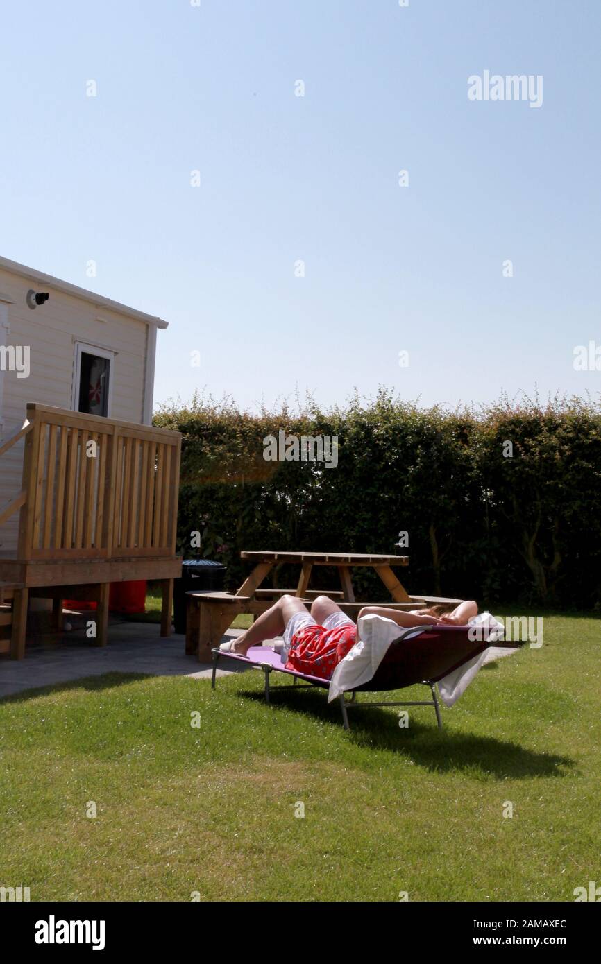 Static caravan plots hi-res stock photography and images - Alamy