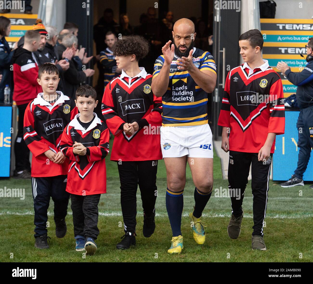 Jamie jones buchanan with his children bane hi-res stock photography ...