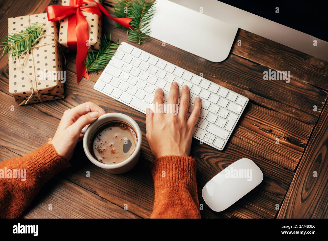 Christmas keyboard holiday workspace hi-res stock photography and ...