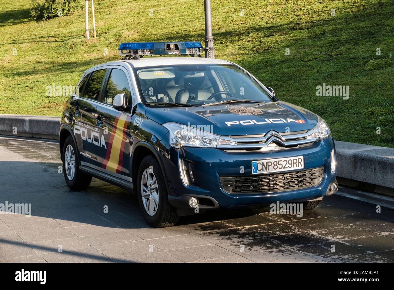 Parked police car madrid hi-res stock photography and images - Alamy