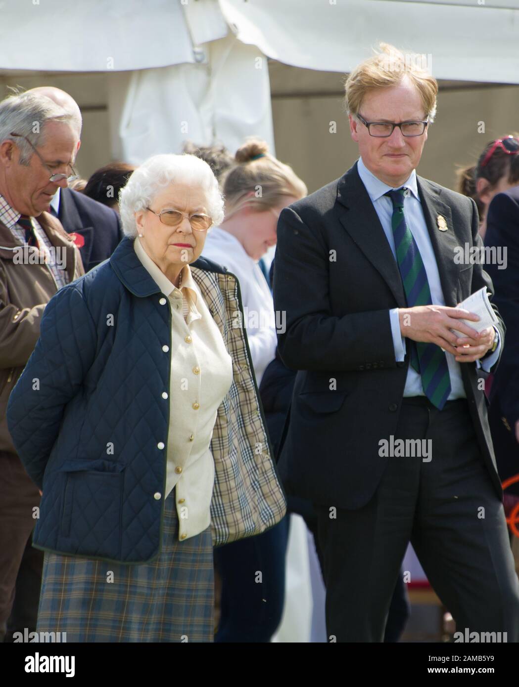 Queen elizabeth windsor horse show 2014 hi-res stock photography and ...