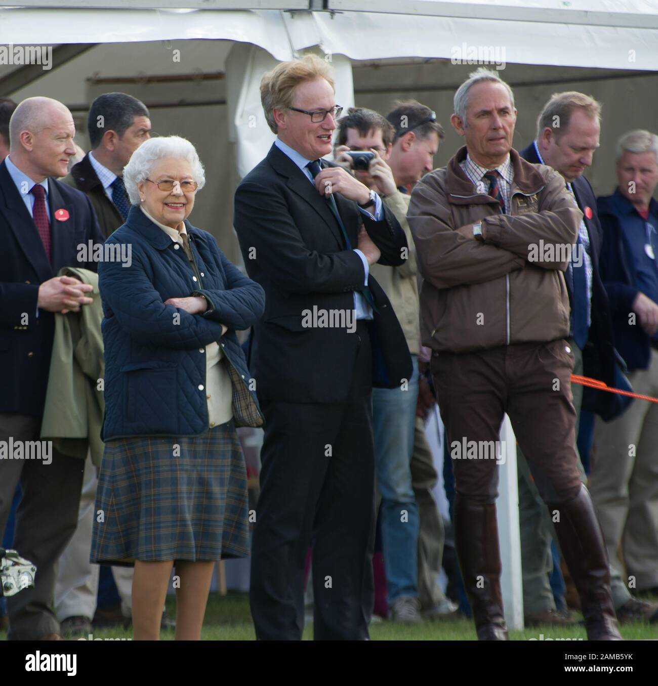 Queen elizabeth windsor horse show 2014 hi-res stock photography and ...