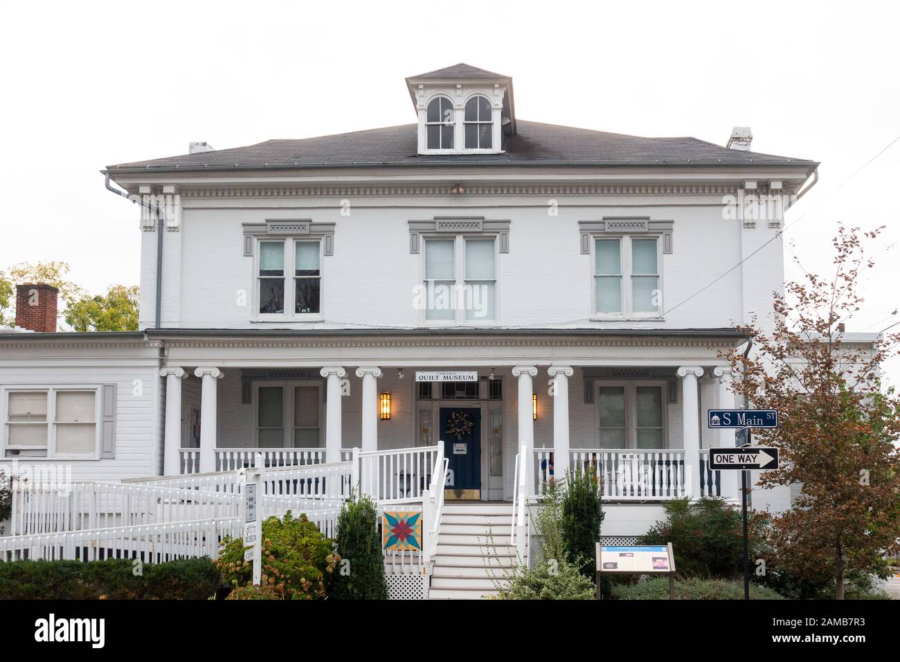 Virginia Quilt Museum Harrisonburg VA Stock Photo - Alamy