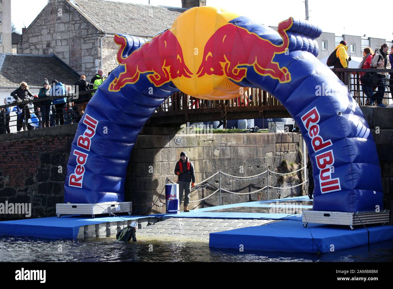 Red bull logo hi-res stock photography and images - Alamy