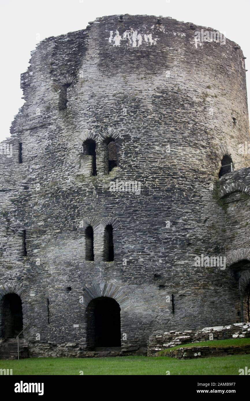 Cilgerran castle, Wales Stock Photo - Alamy