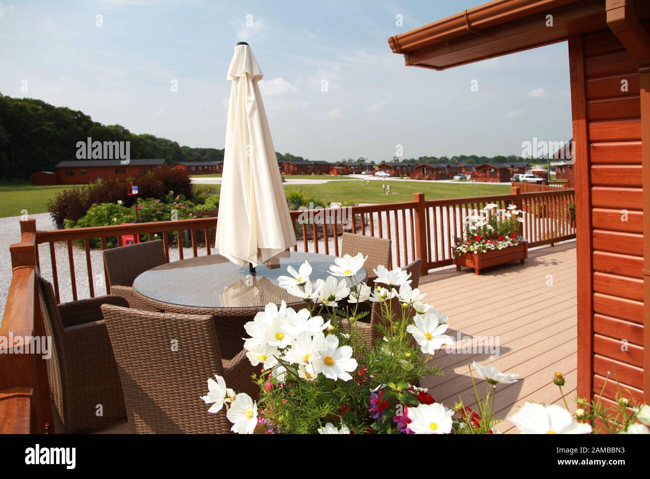 Self contained housing unit hi-res stock photography and images - Alamy