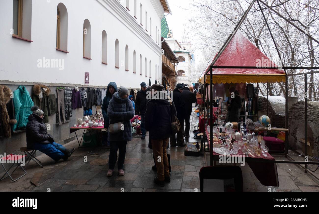 Moscow in winter hi-res stock photography and images - Alamy