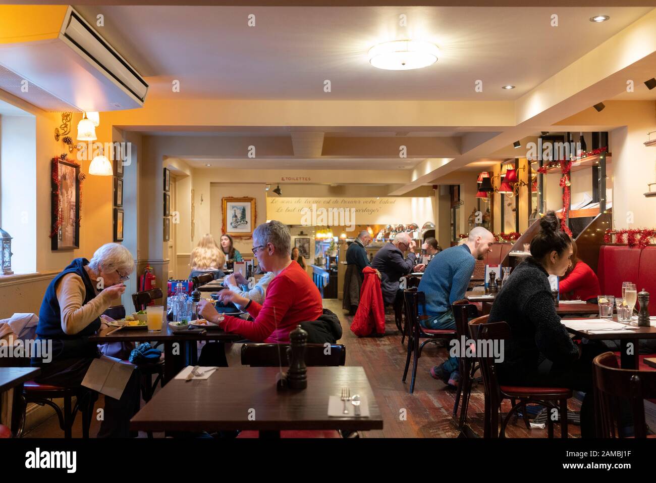 Eating in cafe rouge High Resolution Stock Photography and Images - Alamy