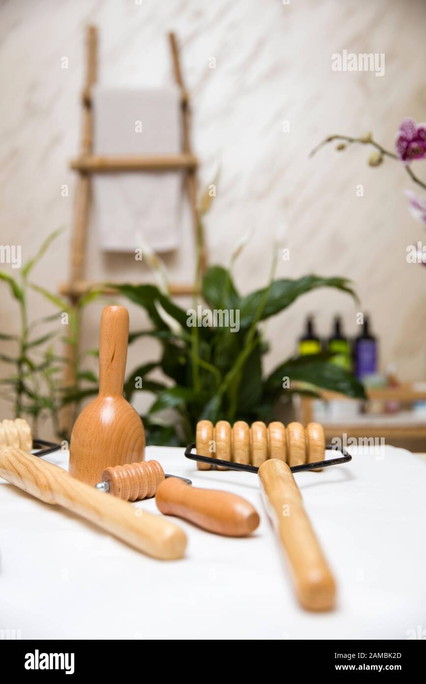 Wooden equipment for anti-cellulite maderotherapy massage in the salon ...